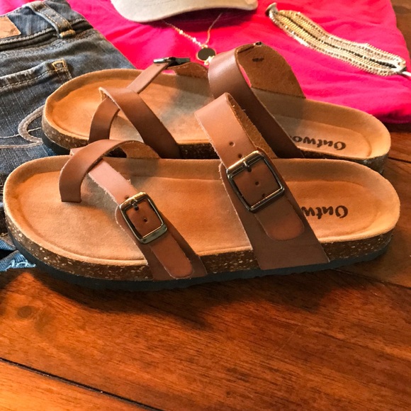 Outwoods | Shoes | New Outwoods Brown Vegan Toeloop Slip On Sandals ...